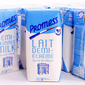 Sữa Promess Ít Béo 200ml cung cấp Canxi, Protein
